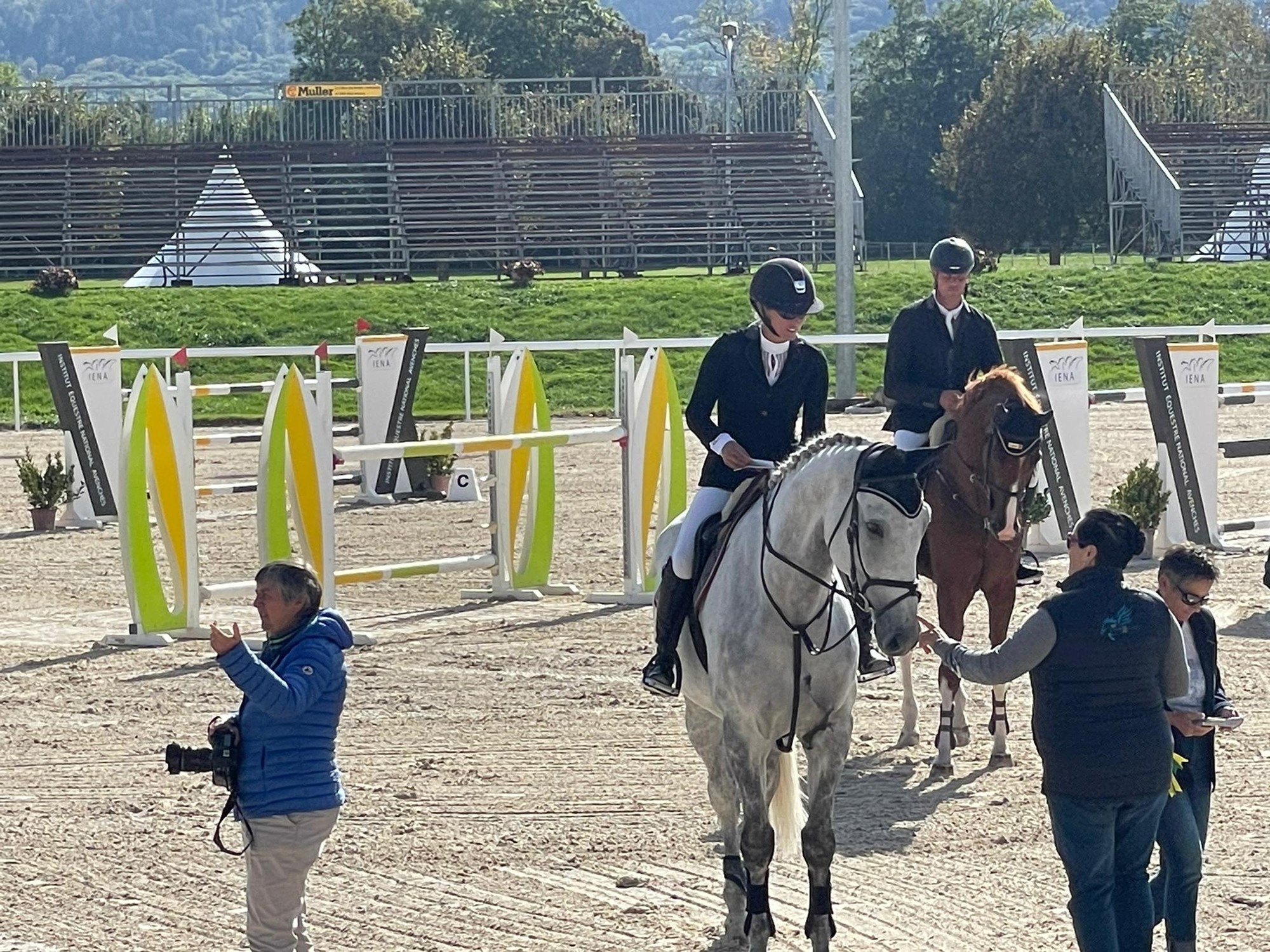 Hauri Sportpferde :: Aktuelles, Turnierpferde, Springpferde ...